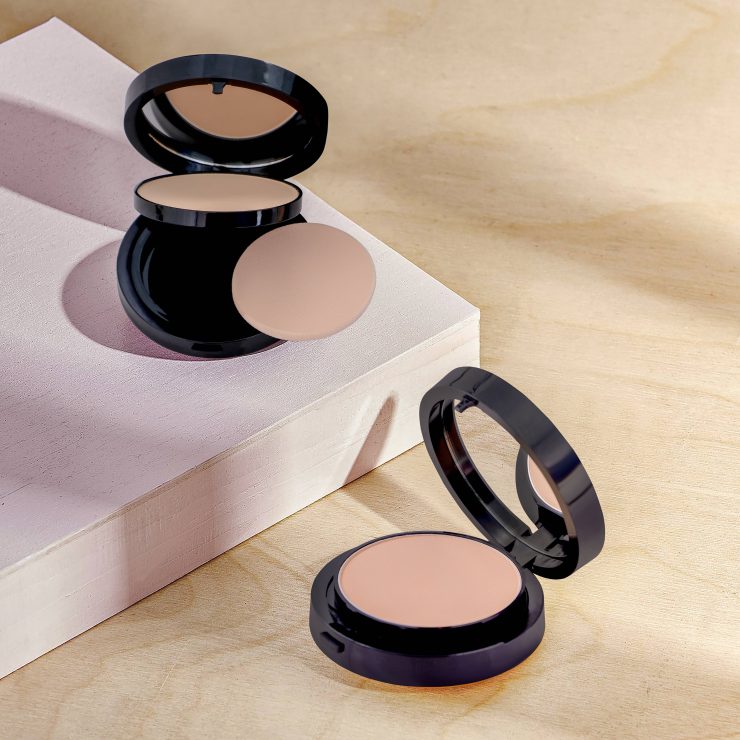 Our Top 6 Best Compact Powder Foundations· Care to Beauty